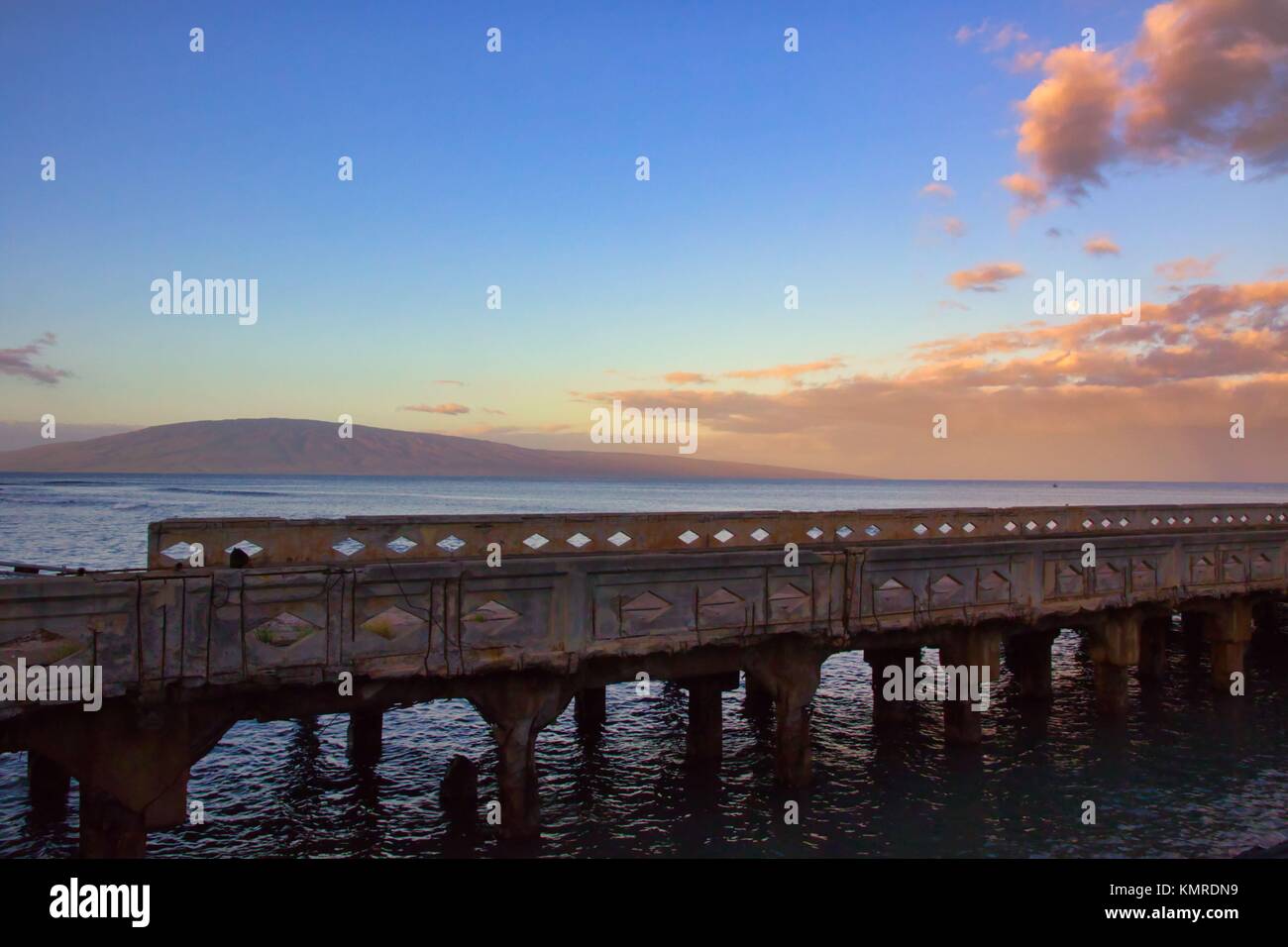 Panoramic view of jetty on island hi-res stock photography and images ...