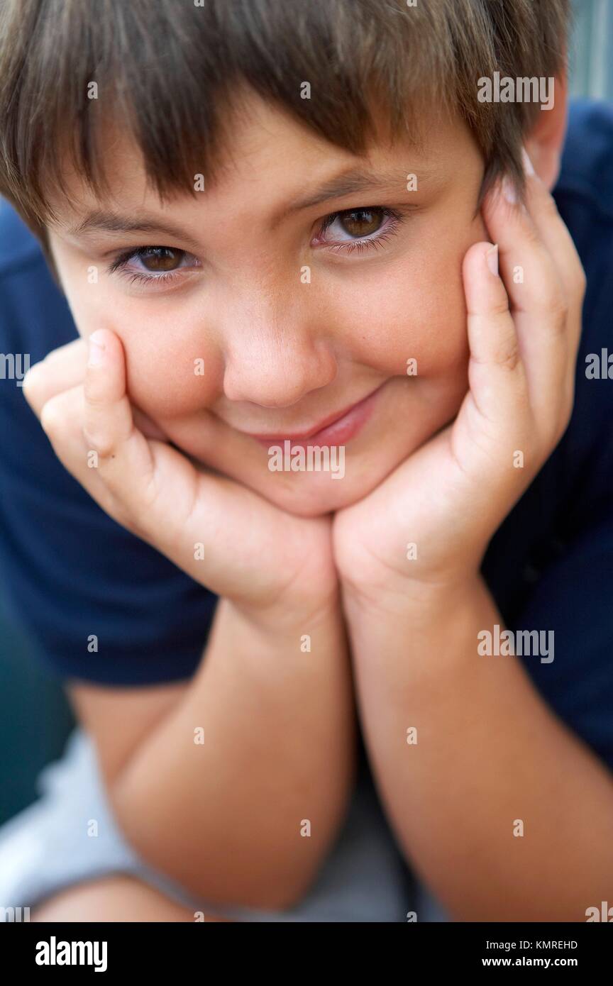 9 year old boy Stock Photo - Alamy