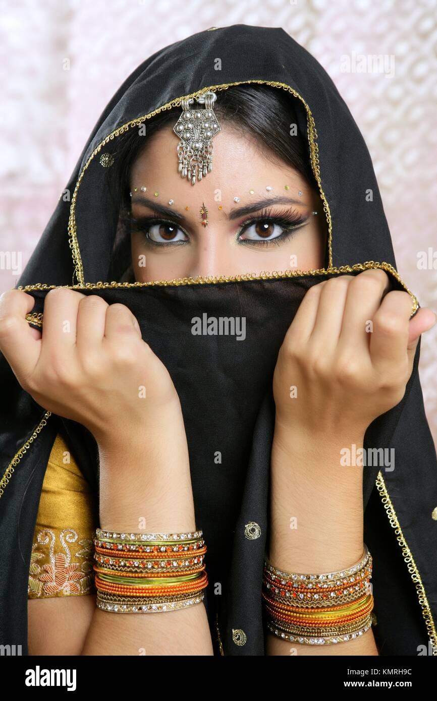 Muslim female veiled india hi-res stock photography and images - Alamy