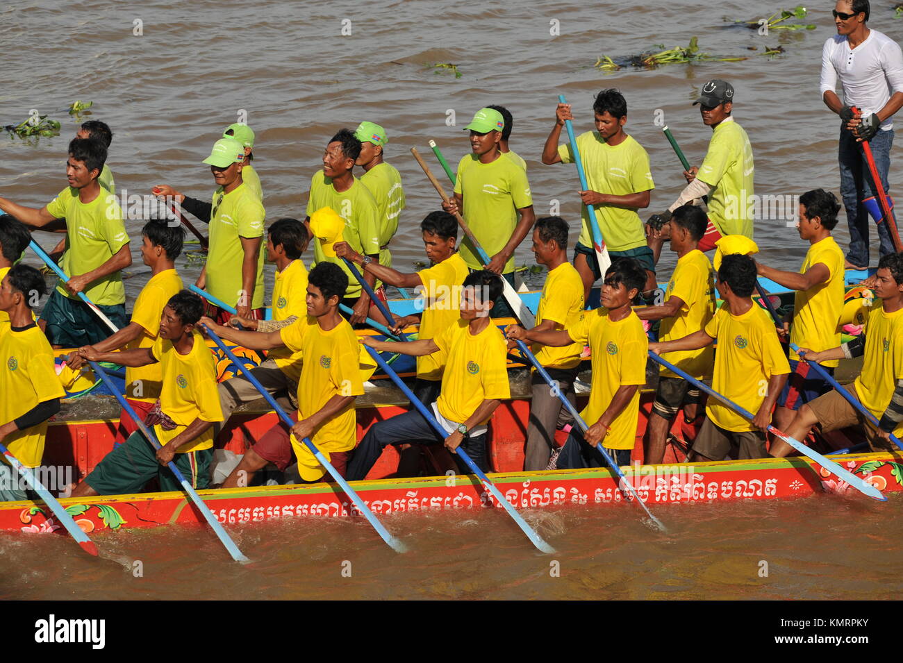 Phnom Penh celebrates Bon Om Touk, The Cambodian Water Festival, w ...