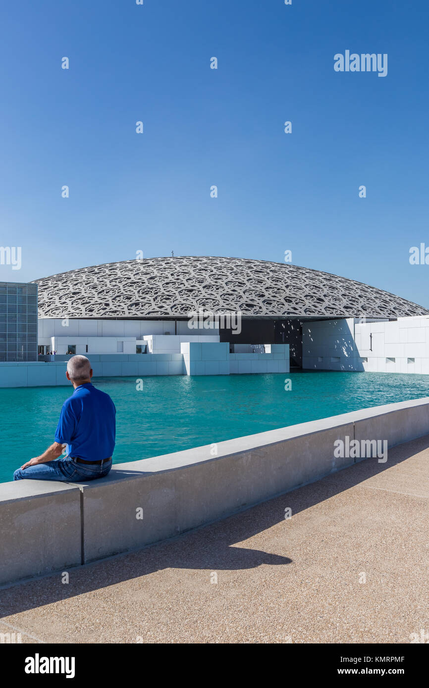 Louvre abu dhabi dome roof hi-res stock photography and images - Alamy
