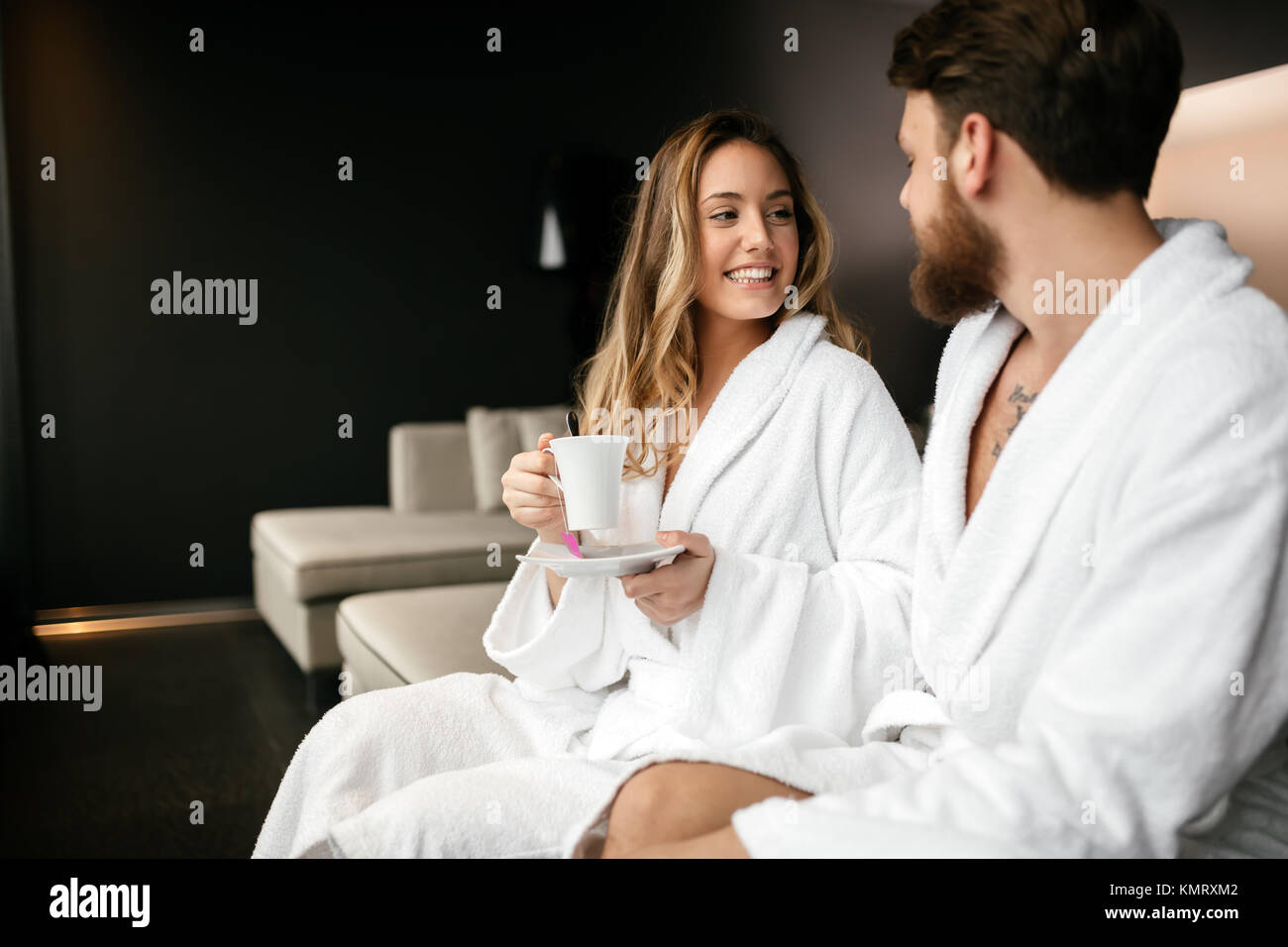 Couple romantic escape hi-res stock photography and images - Alamy
