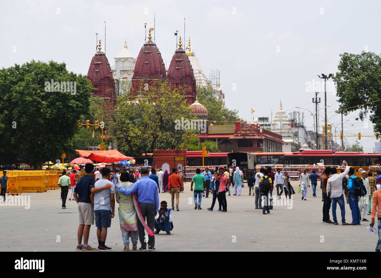 Red fort delhi people hi-res stock photography and images - Alamy