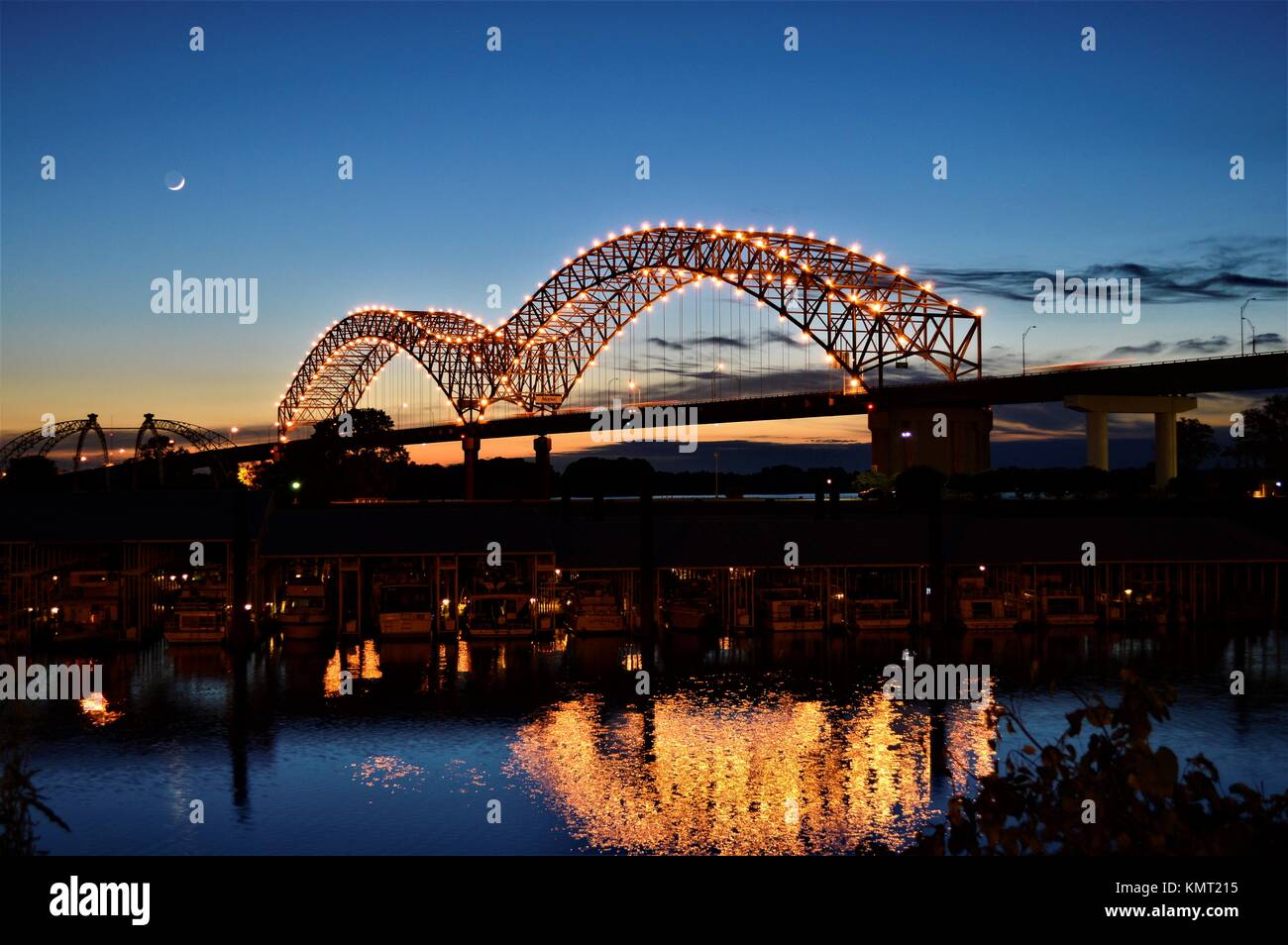 Water and bridges hi-res stock photography and images - Alamy