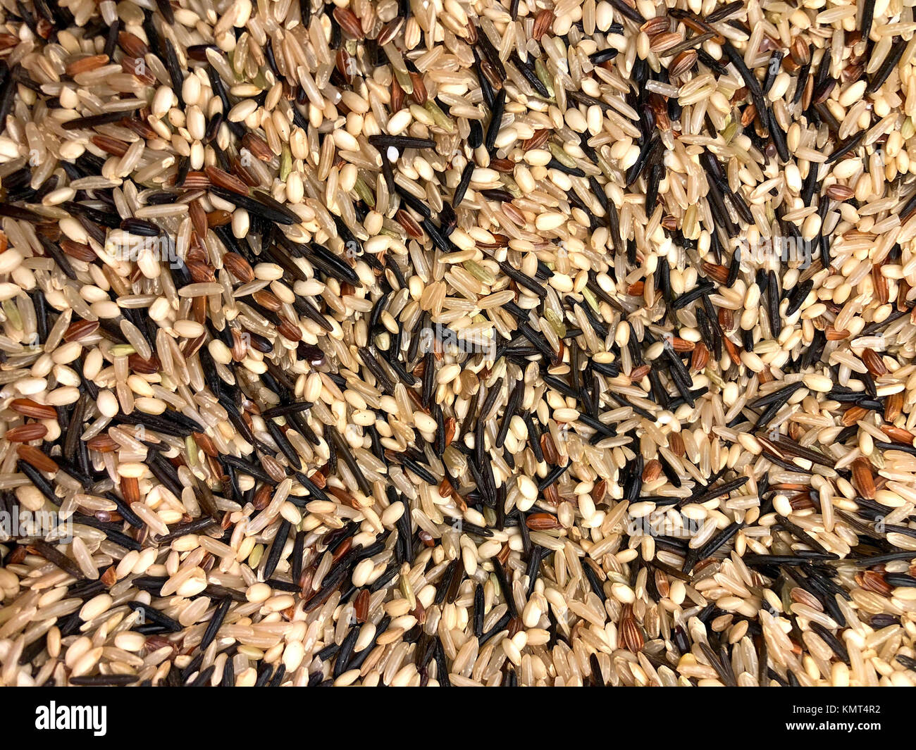 Background Texture of Organic Wild Blend Rice Stock Photo - Alamy