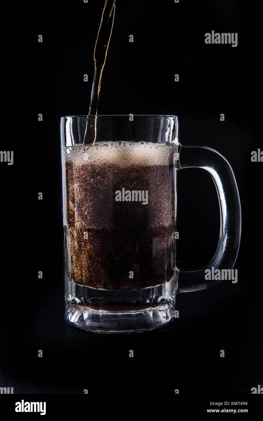 Pouring coke hi-res stock photography and images - Alamy