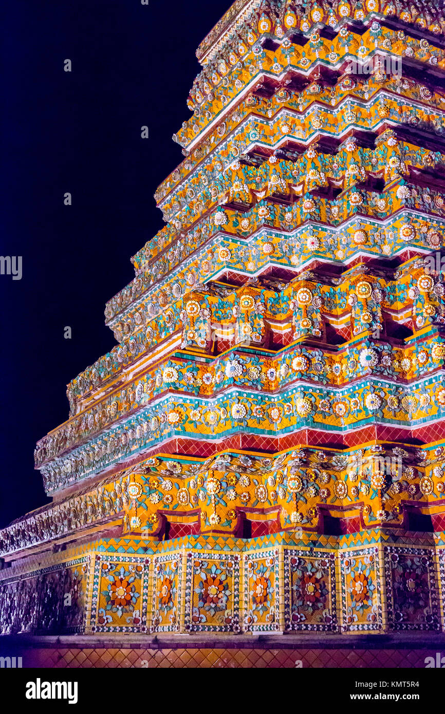 Rama iii temple hi-res stock photography and images - Alamy