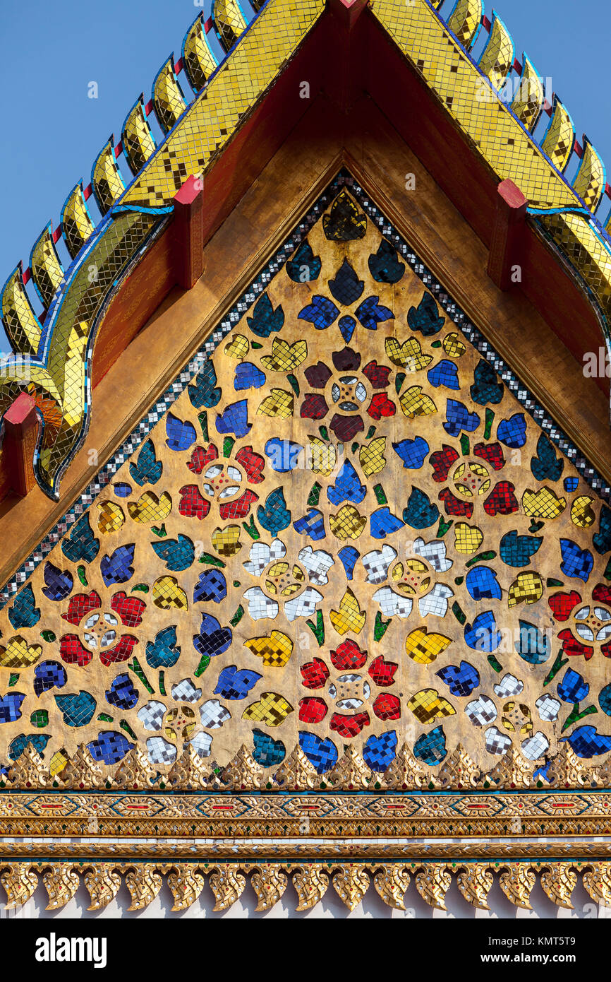 Bangkok, Thailand. Roof Decoration of Building in the Wat Pho Compound ...