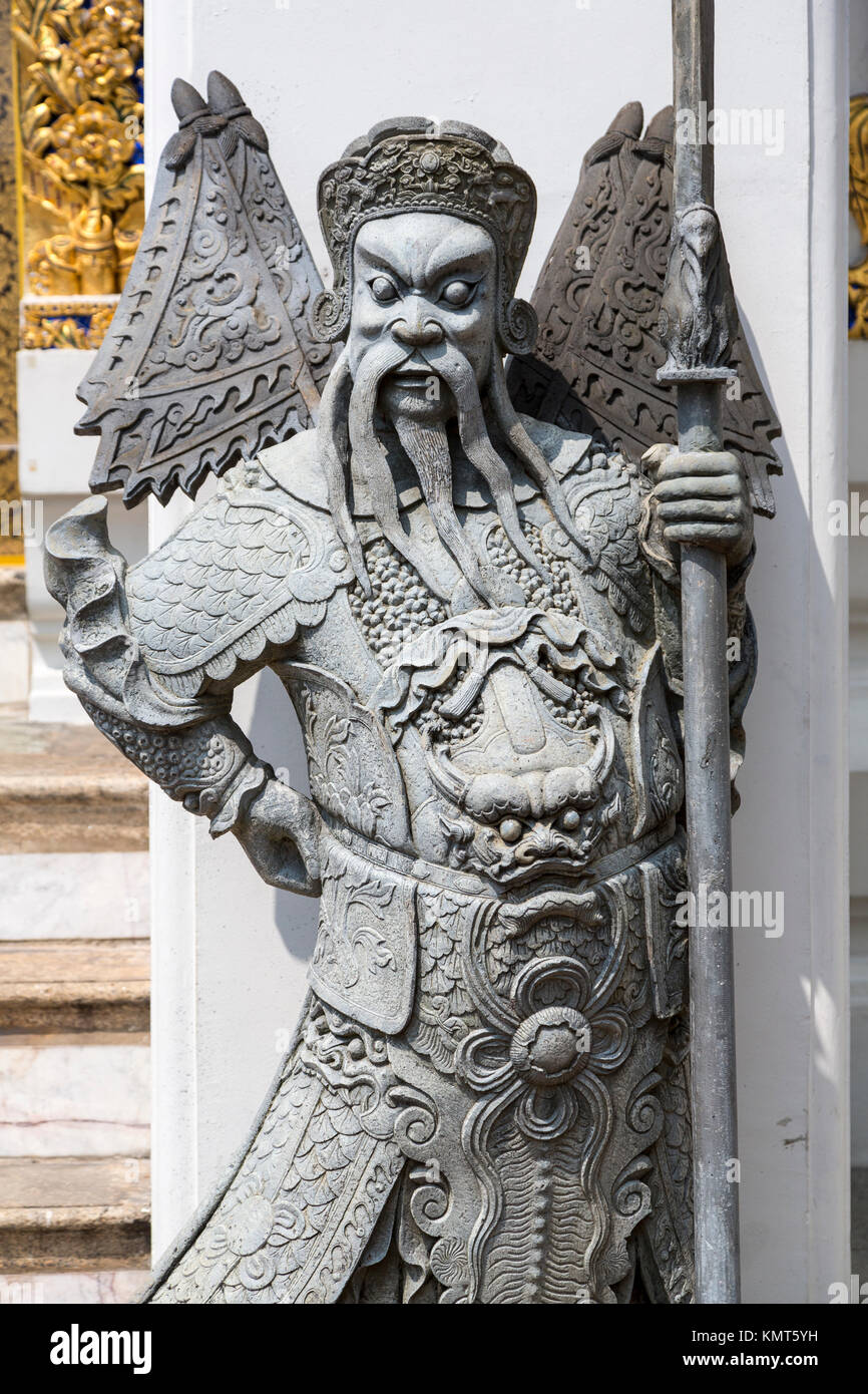 Guardian statue thai temple hi-res stock photography and images - Alamy