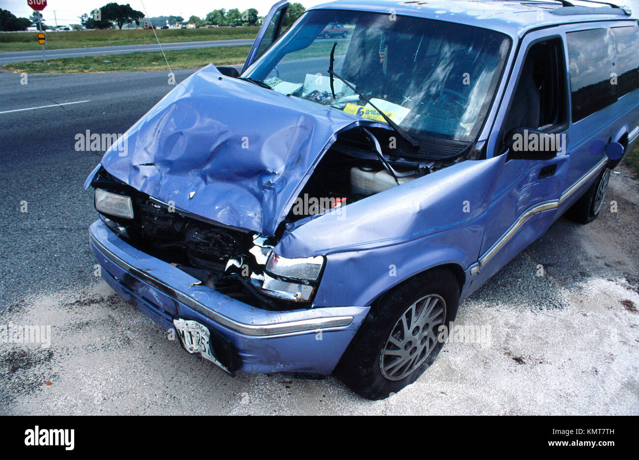 Image of car crash hi-res stock photography and images - Alamy