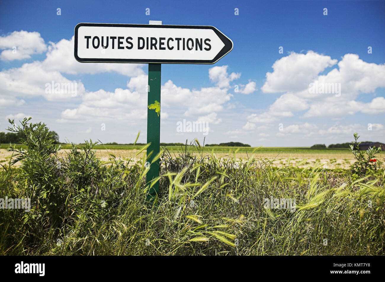 French toutes directions directions road hi-res stock photography and ...