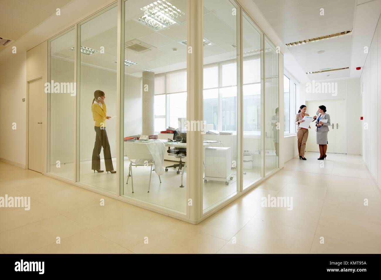 Isolation Cubicle High Resolution Stock Photography and Images - Alamy