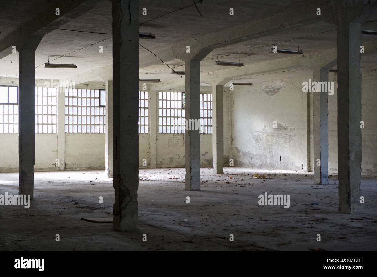 Paper mill interior hi-res stock photography and images - Alamy