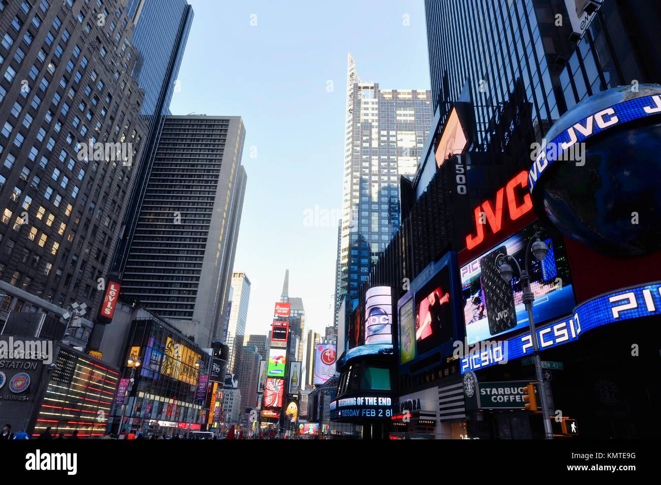 Avenue broadway hi-res stock photography and images - Alamy
