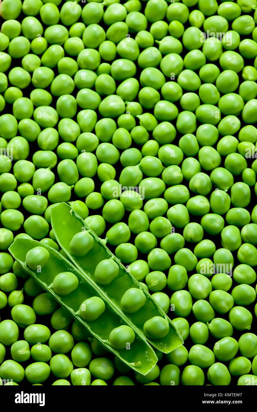 Peas legumen hi-res stock photography and images - Alamy