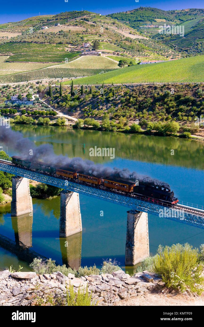 Steam powered train engine hi-res stock photography and images - Alamy