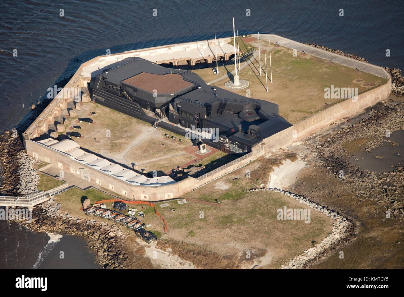 Fort sumter battle hi-res stock photography and images - Alamy