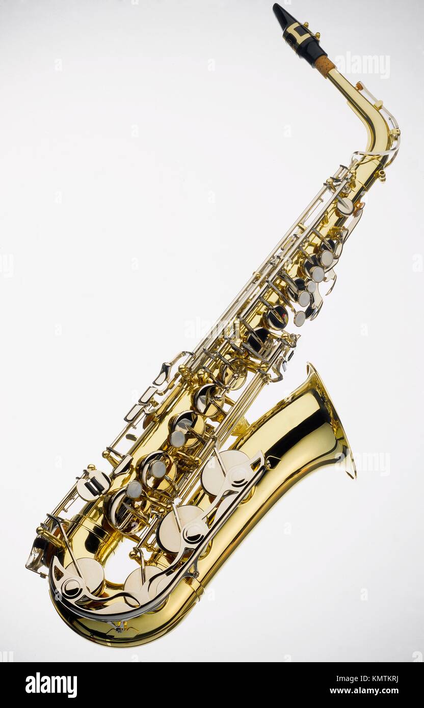 Metal saxophone hi-res stock photography and images - Alamy