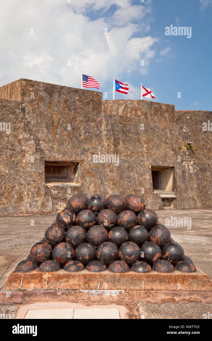 Cannonball Projectile High Resolution Stock Photography and Images - Alamy