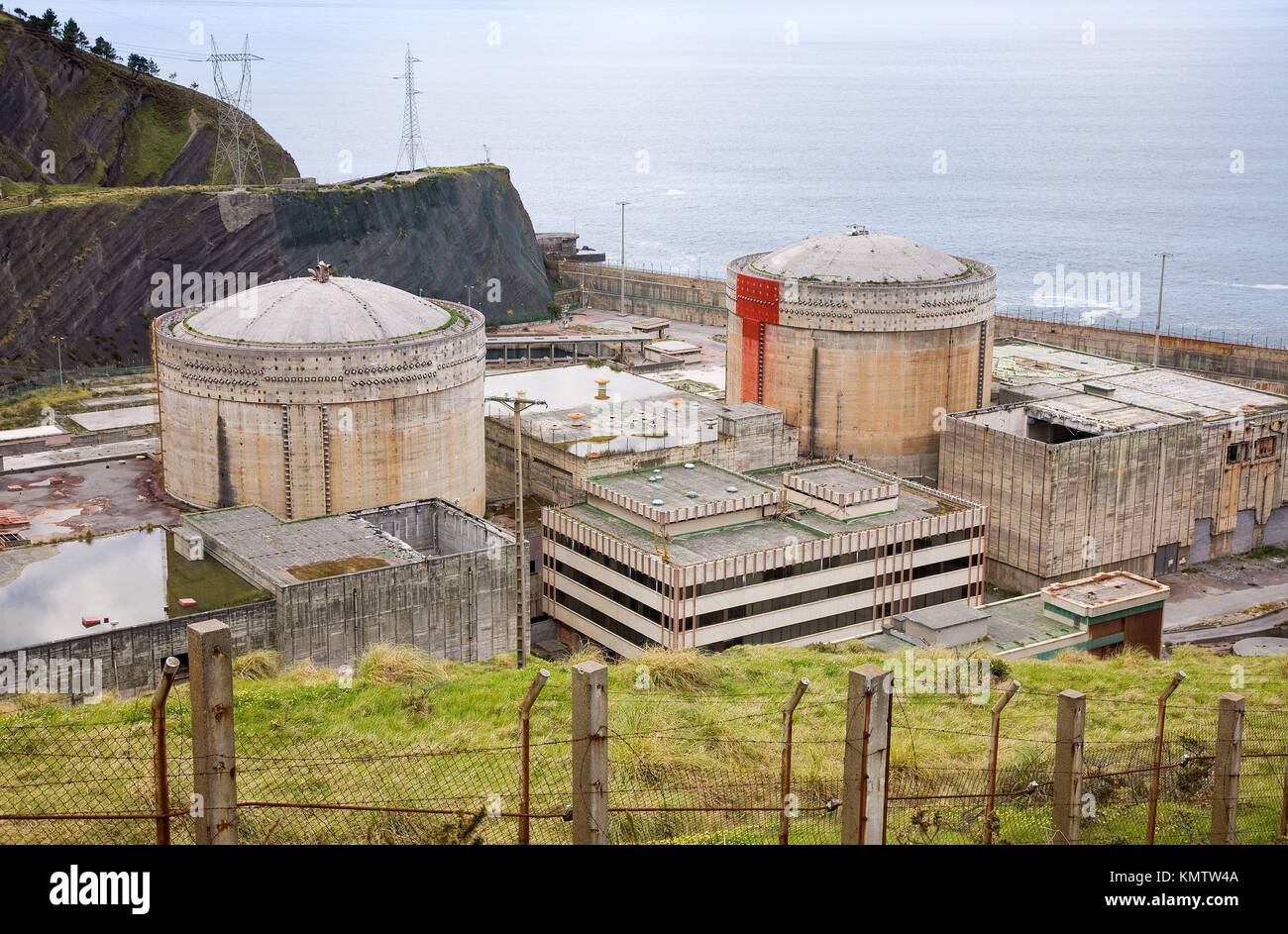 Lemoniz nuclear power plant hi-res stock photography and images - Alamy