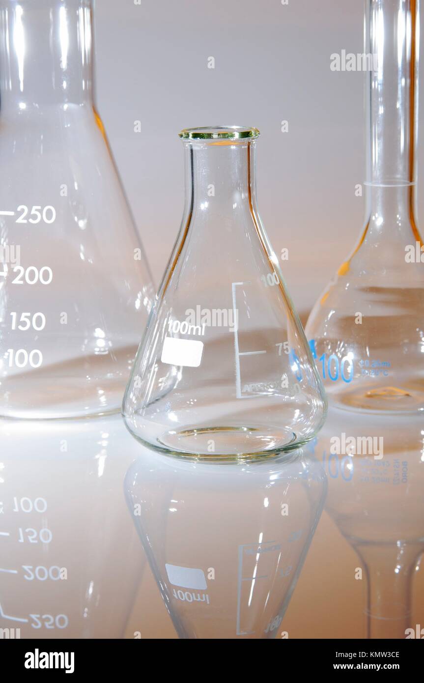 Retort Flask High Resolution Stock Photography and Images - Alamy