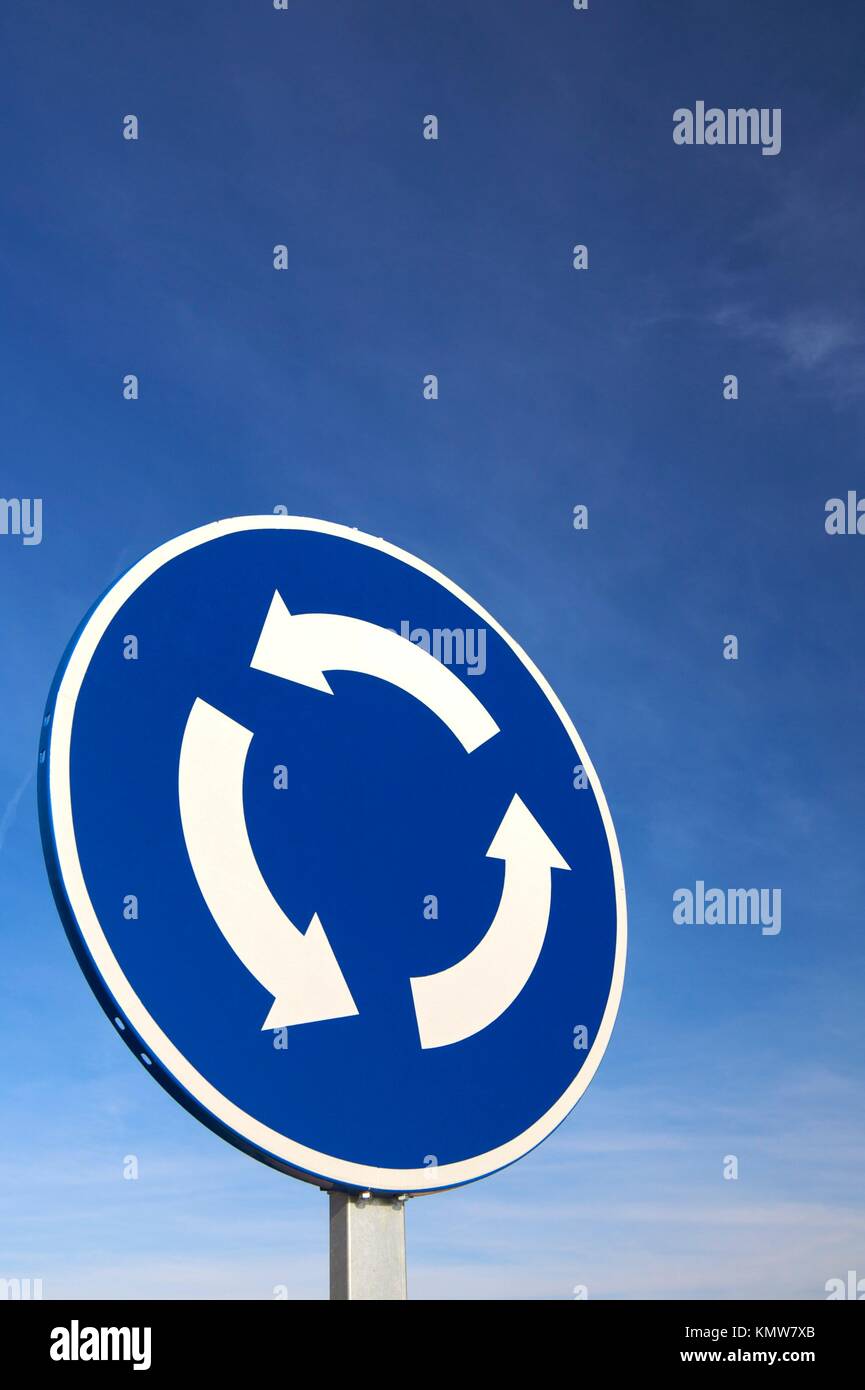 Metal roundabout sign hi-res stock photography and images - Alamy