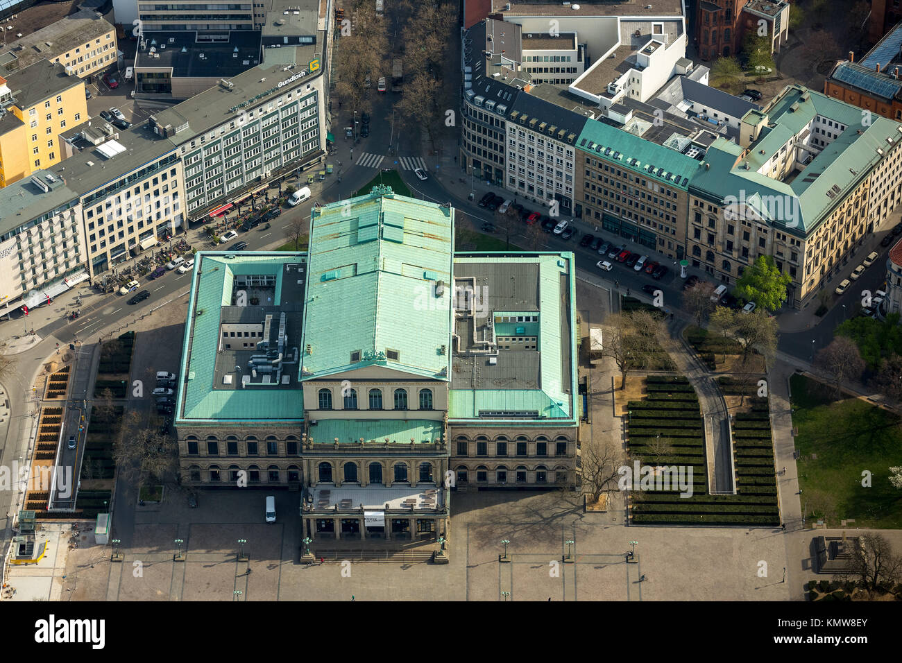 Hanover State Opera, Opera Square, CSD Hannover, Theater Street ...