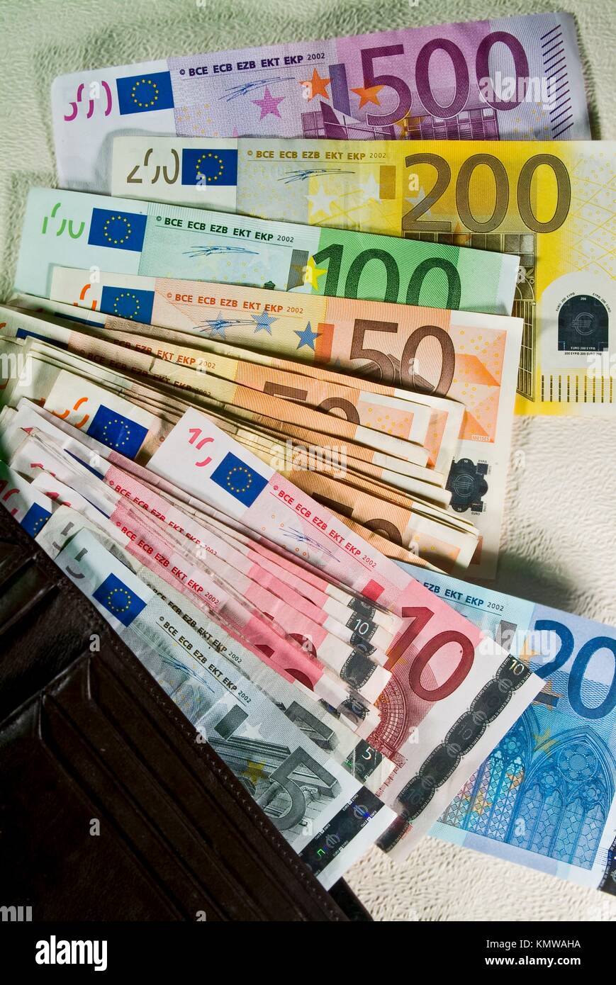 Out of wallet hi-res stock photography and images - Alamy