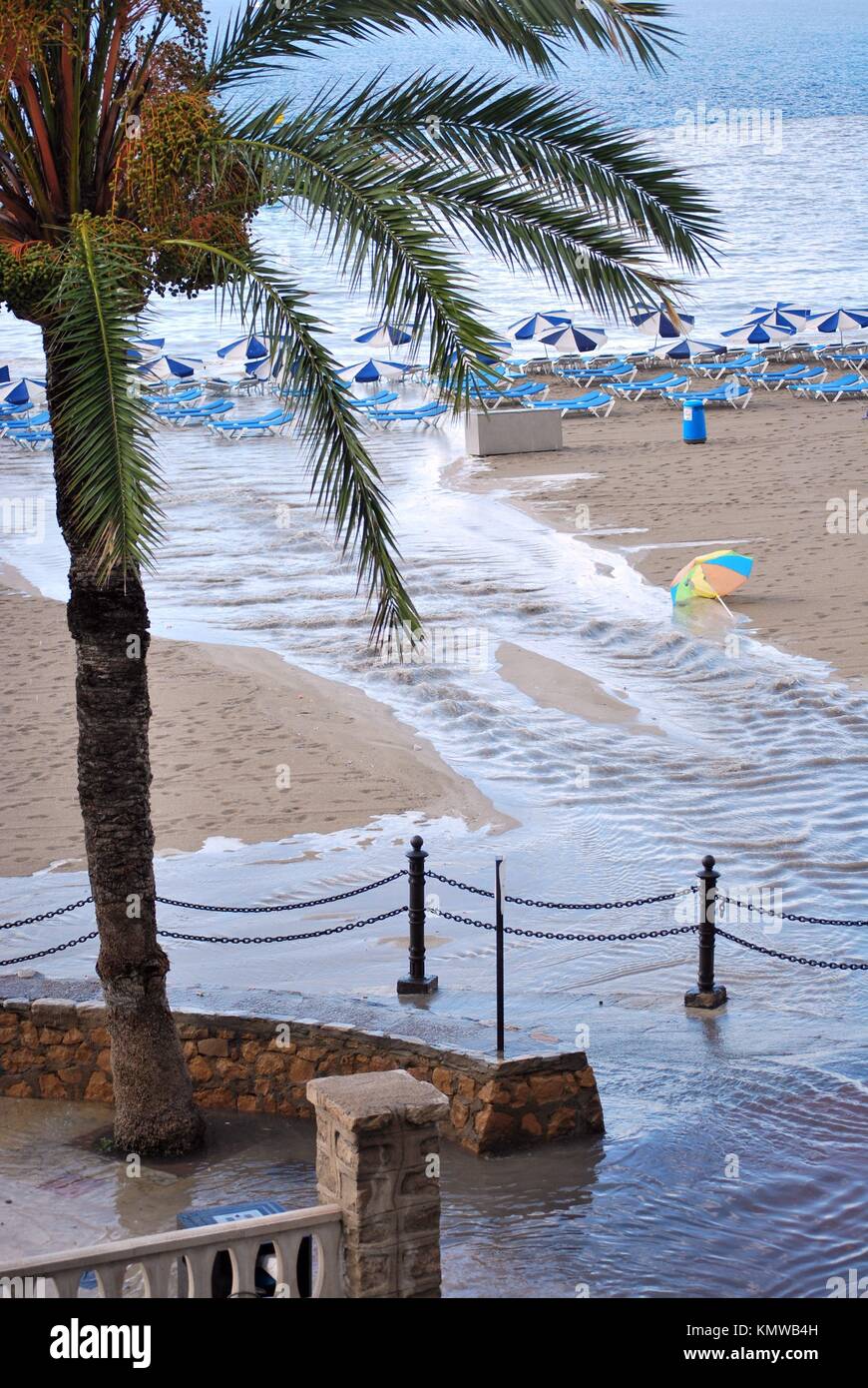 Beach flooding hi-res stock photography and images - Alamy