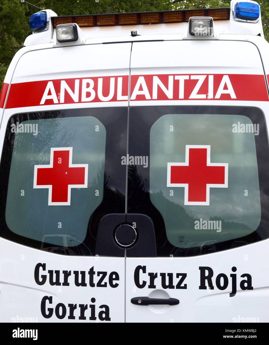 Ambulance symbol hi-res stock photography and images - Alamy