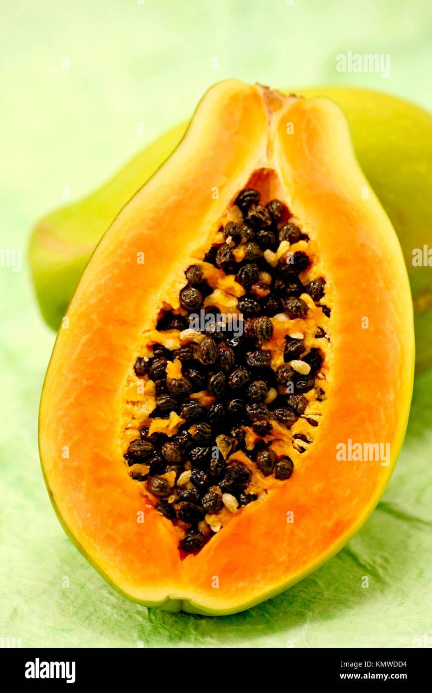 Papaya studio hi-res stock photography and images - Alamy