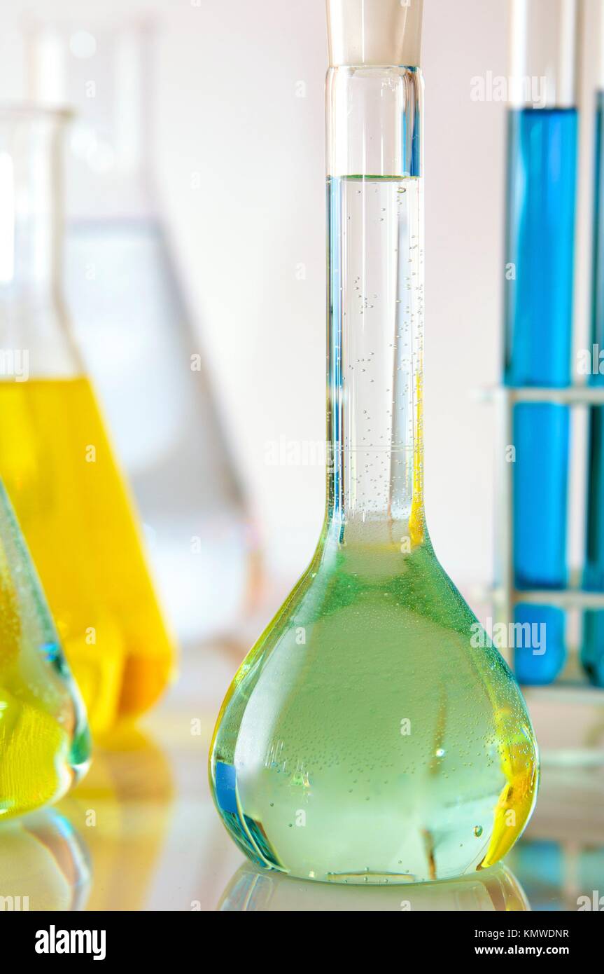 group of flasks in a chemistry lab Stock Photo - Alamy