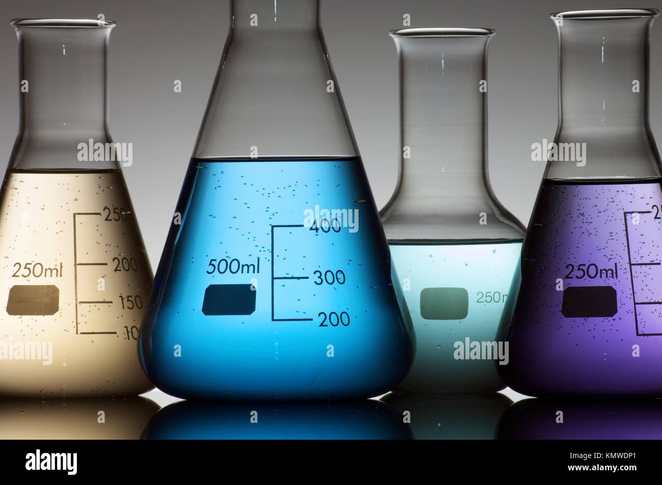 Finance conical flask hi-res stock photography and images - Alamy