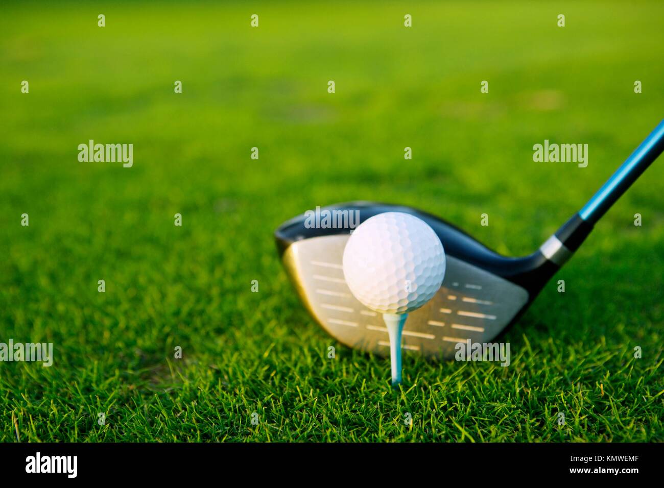 Golf tee hi-res stock photography and images - Alamy