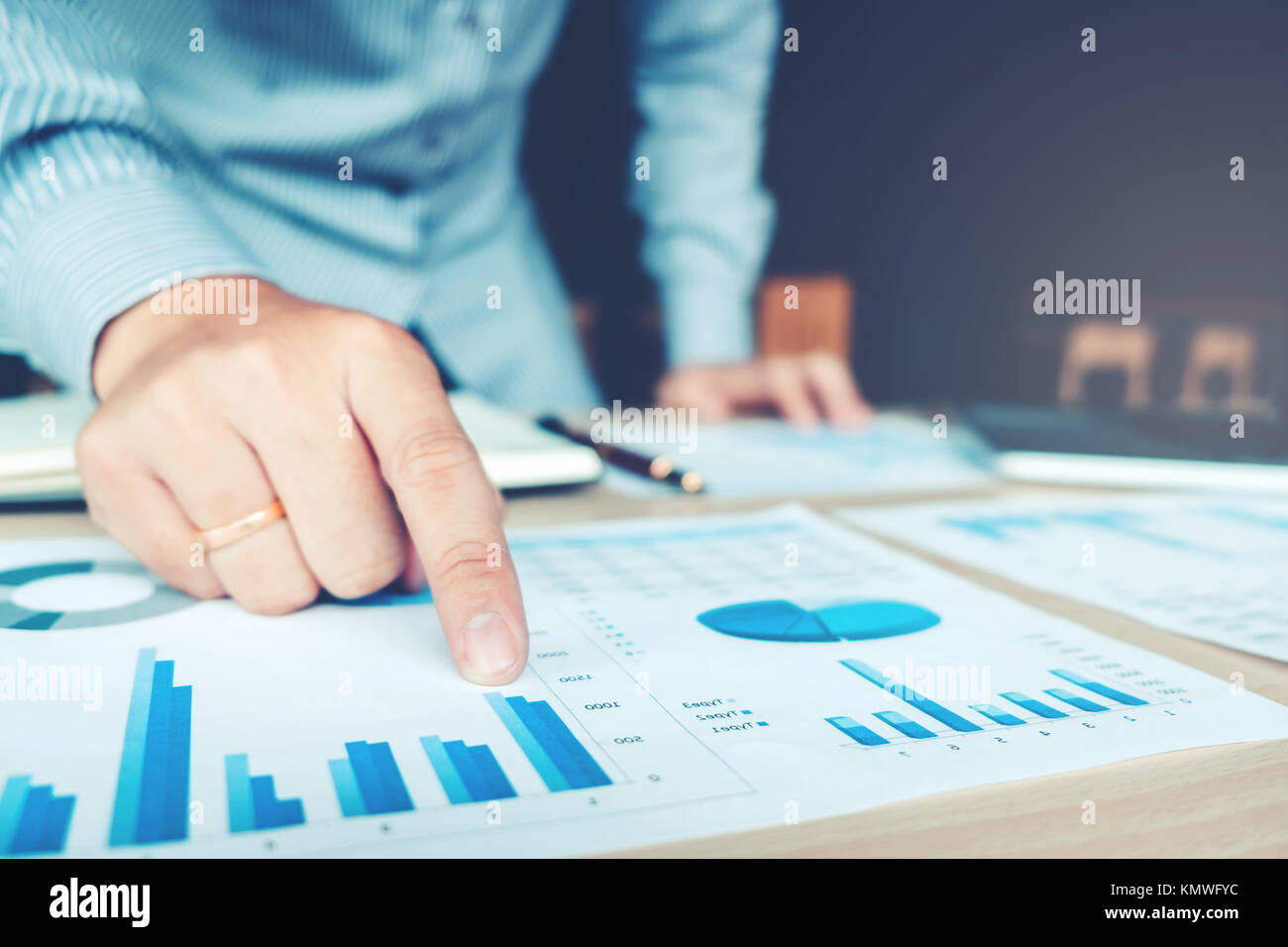 Student pointing chart hi-res stock photography and images - Alamy