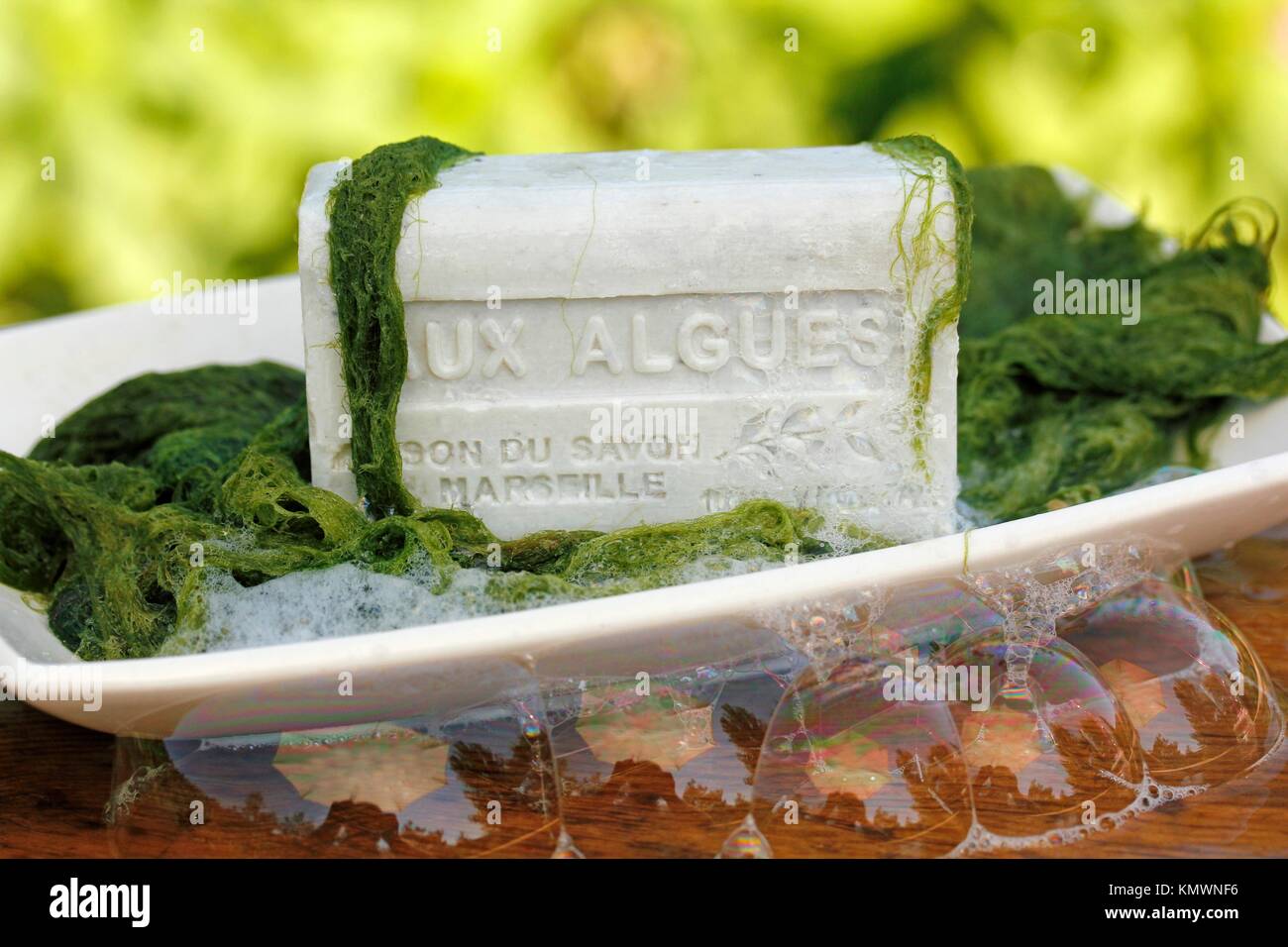 Seaweed bath hi-res stock photography and images - Alamy