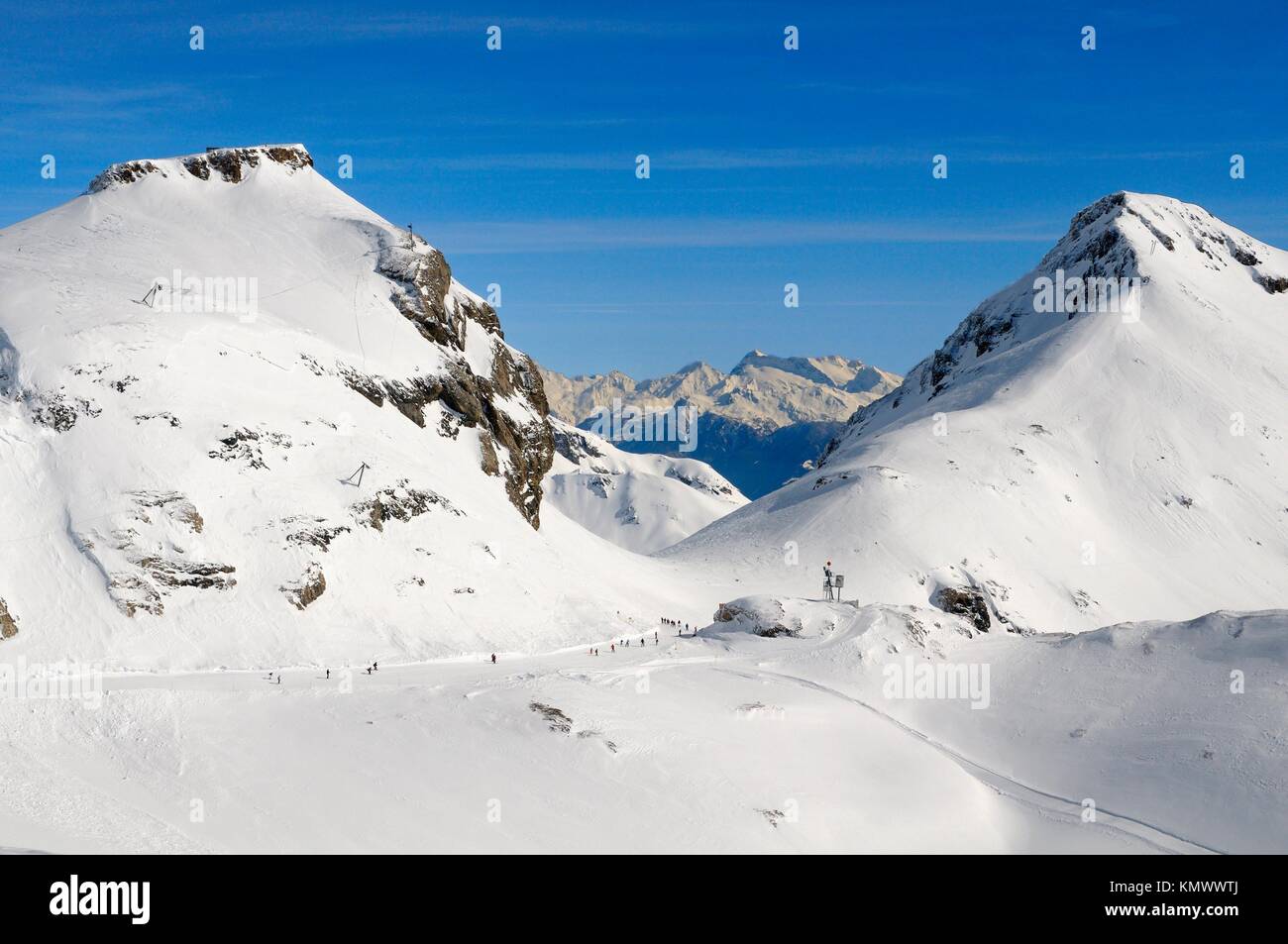 Mantle Of Snow High Resolution Stock Photography and Images - Alamy