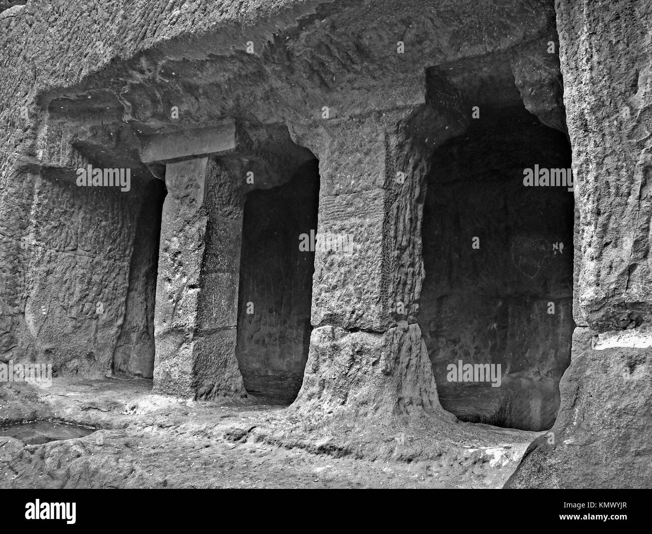 Indian cave architecture Black and White Stock Photos & Images - Alamy