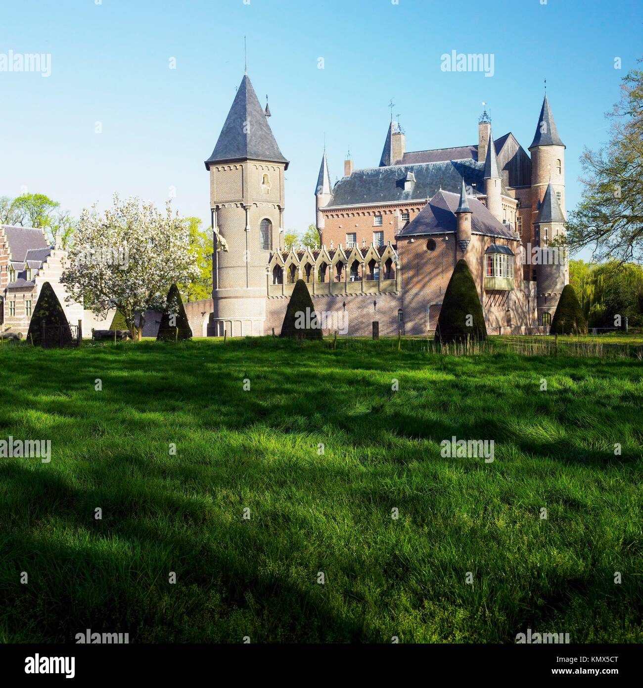 Castle heeswijk architecture hi-res stock photography and images - Alamy