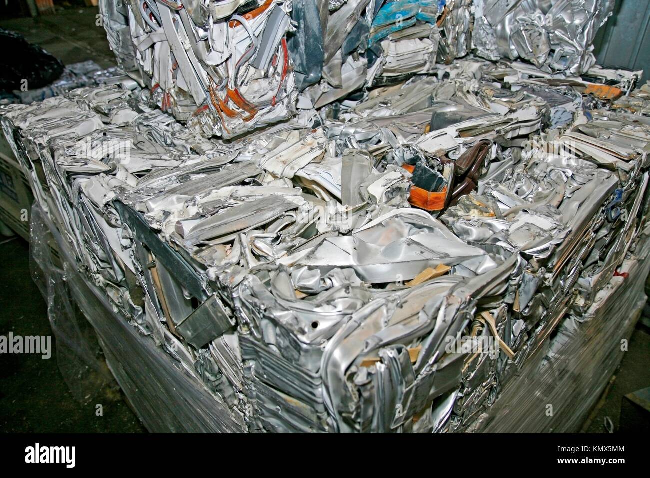 Garbage cubes hi-res stock photography and images - Alamy