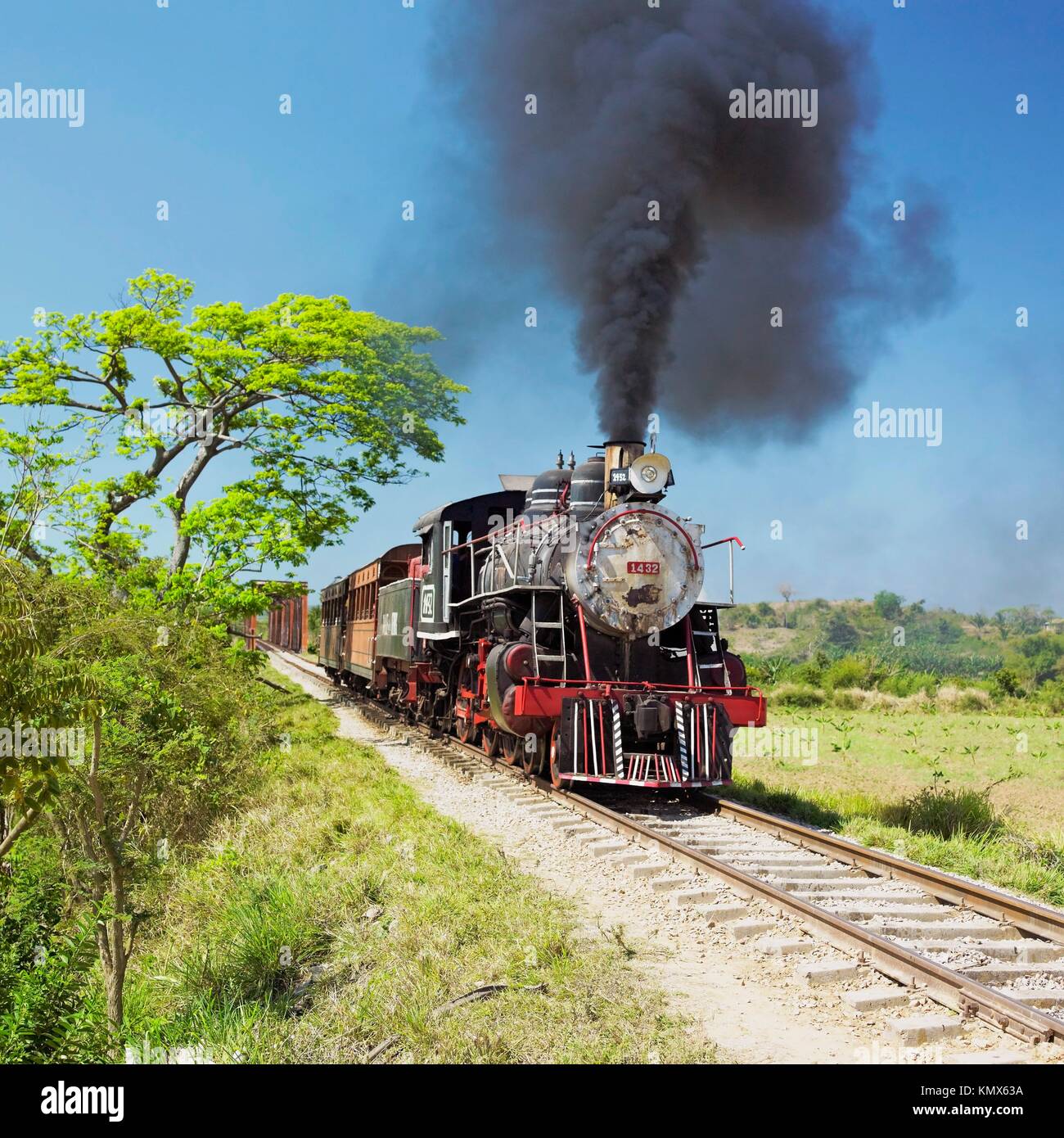 Railway Steam Locomotive Railroad Cuba Stock Photos & Railway Steam ...