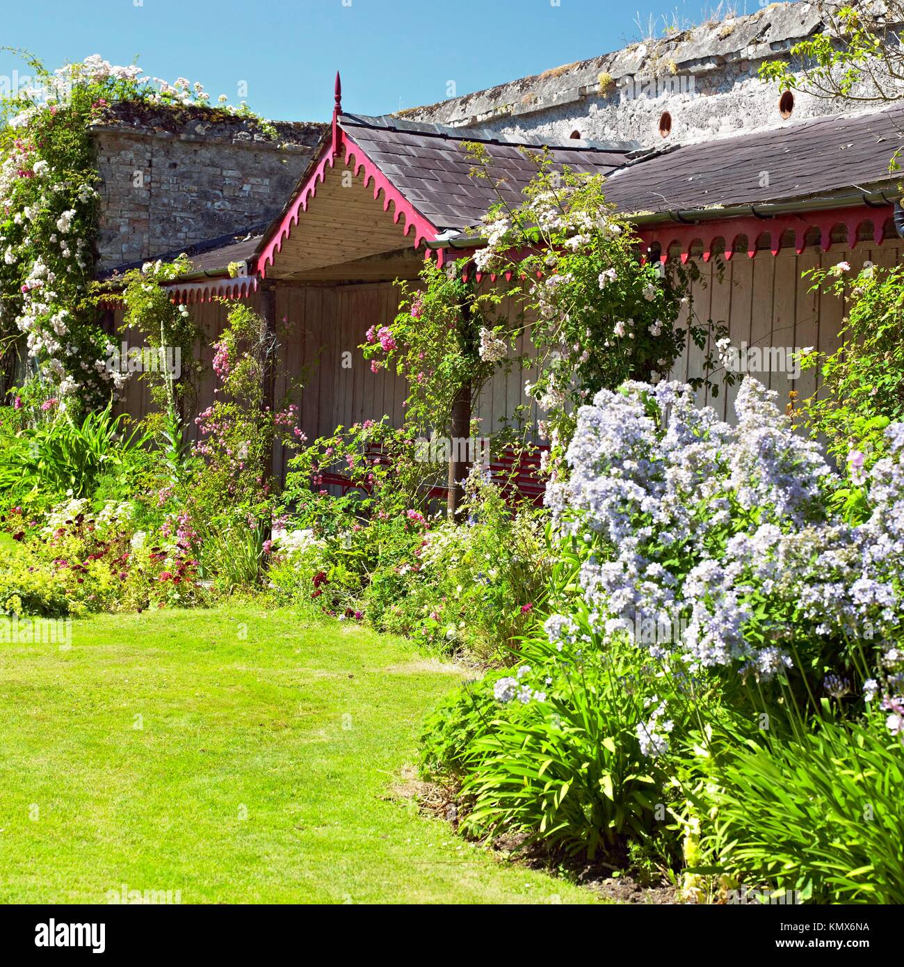 Tullynally castle hi-res stock photography and images - Alamy