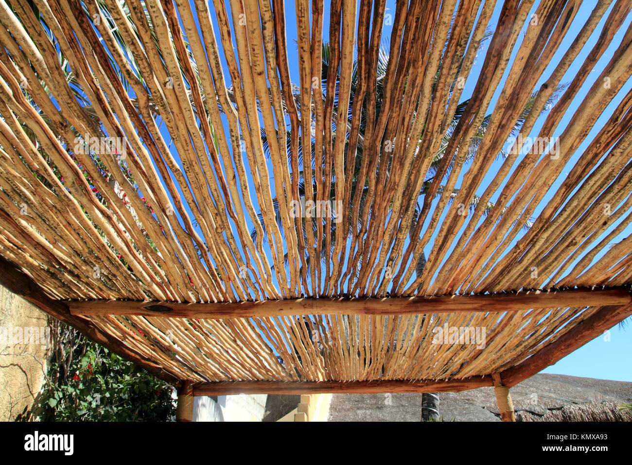 Palapa home maya hi-res stock photography and images - Alamy