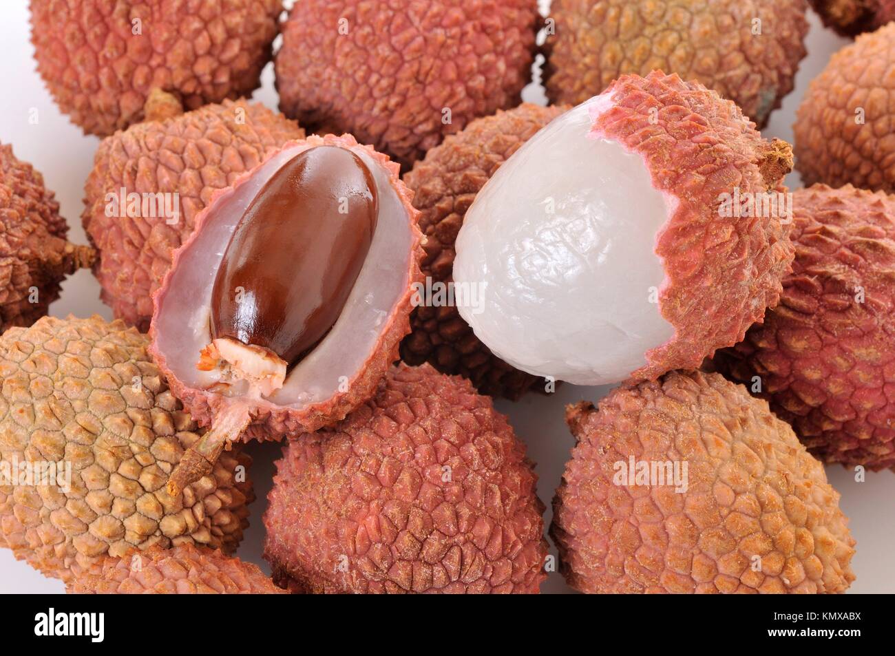 Lychees with shell hi-res stock photography and images - Alamy