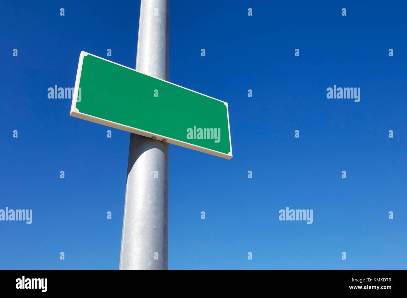 Signal ad hi-res stock photography and images - Alamy