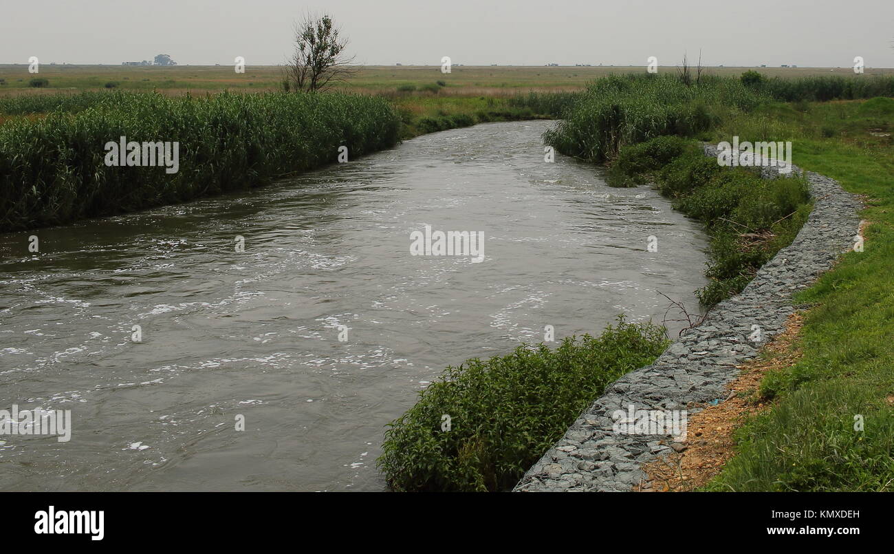 Erosion control rocks hi-res stock photography and images - Alamy