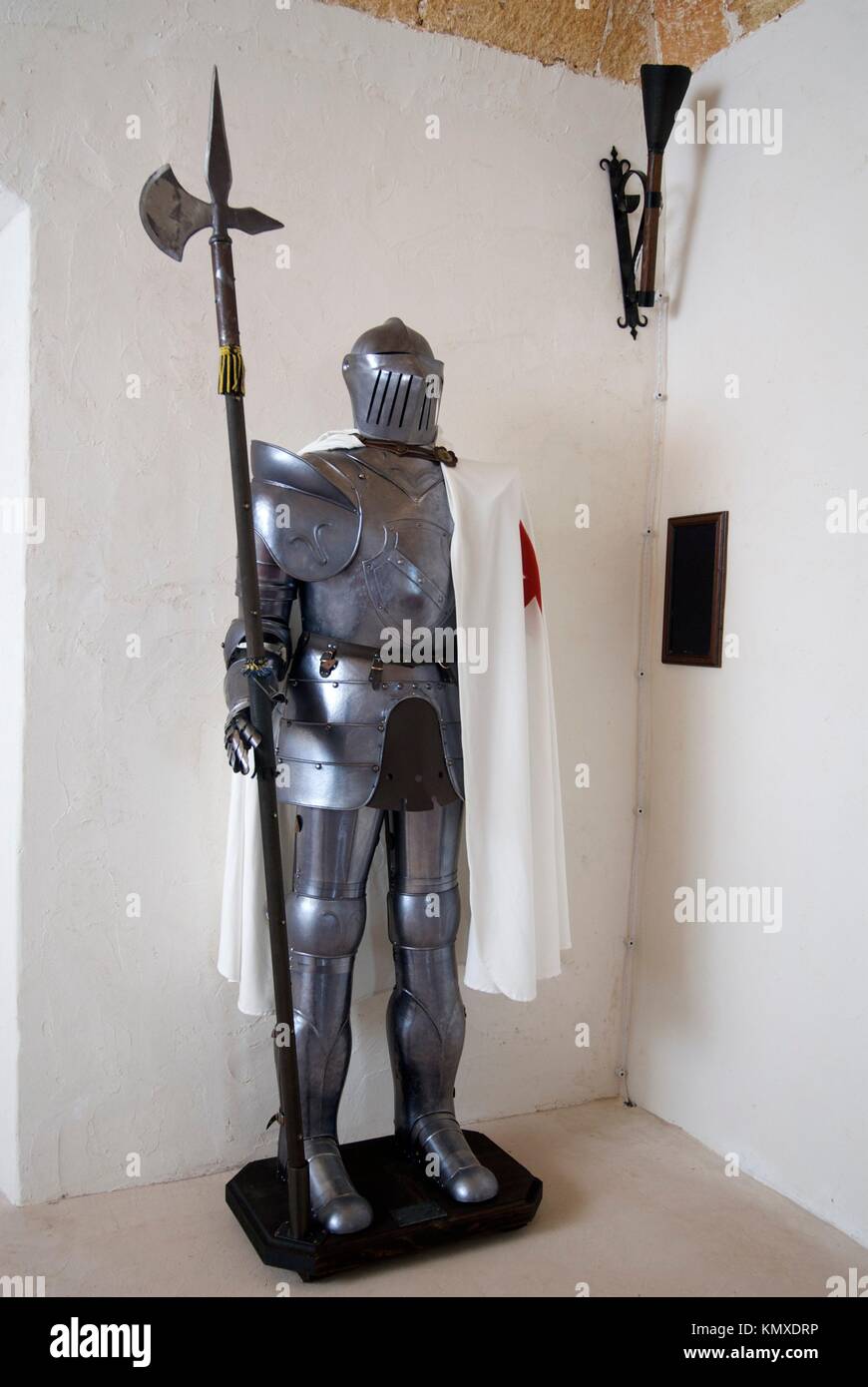 Metal Shield Medieval Armour Stock Photos & Metal Shield Medieval ...