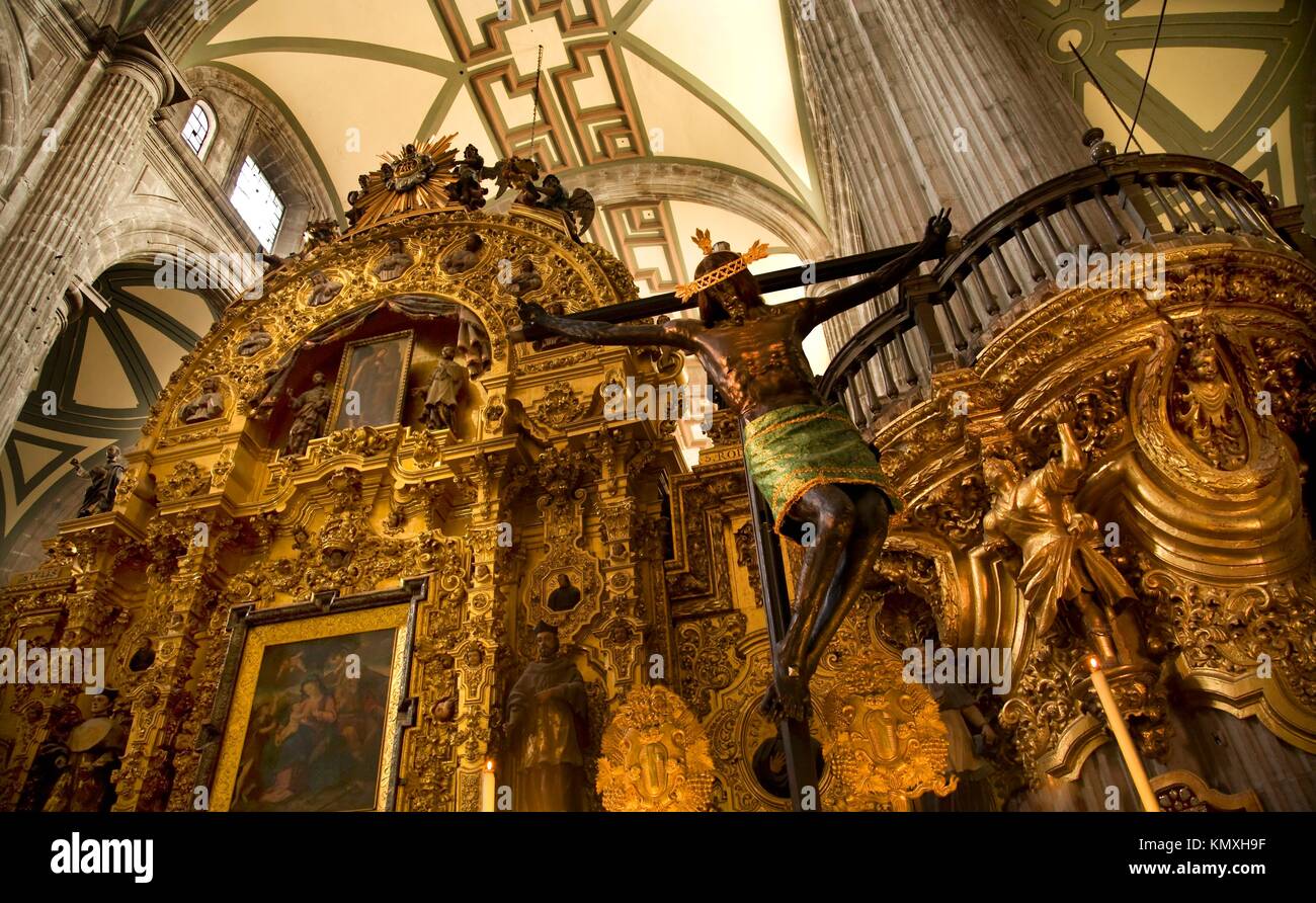 Inside zocalo cathedral mexico city hi-res stock photography and images ...