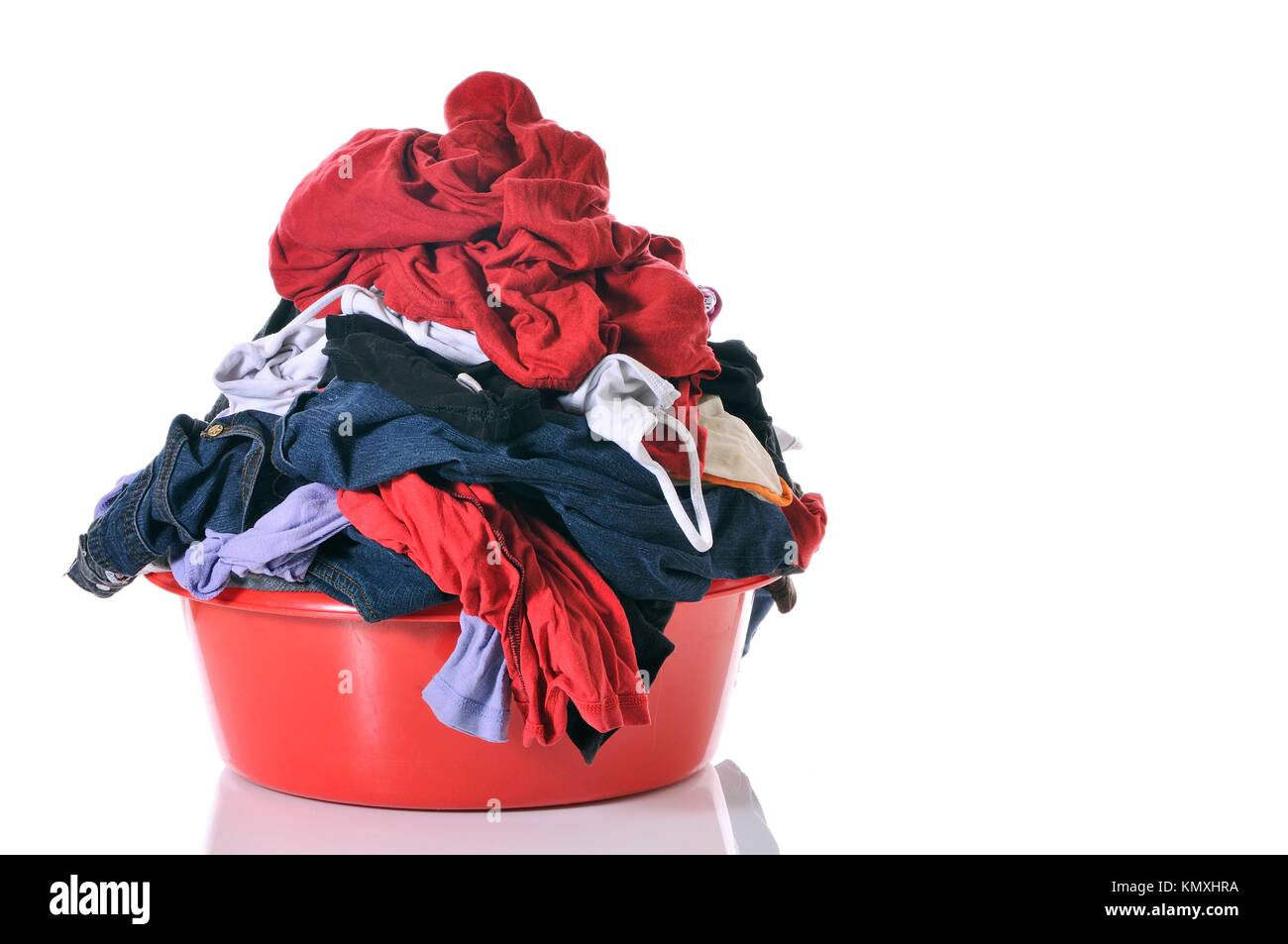 Pile wet clothes hi-res stock photography and images - Alamy