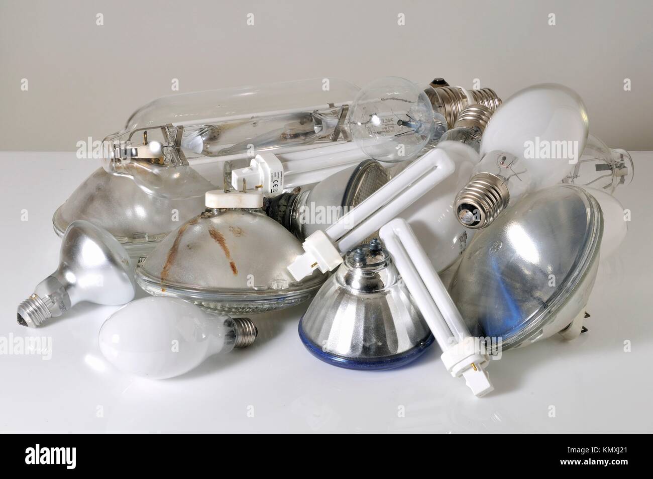 Used light bulbs Stock Photo - Alamy